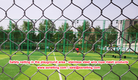 Safety netting in the playground area - stainless steel wire rope mesh ...